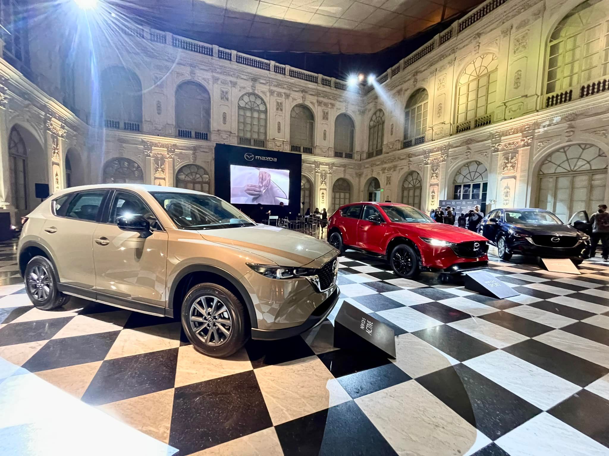 NEW CX-5: EXCLUSIVA SUV DE MAZDA LLEGA AL PERÚ EN TRES VERSIONES QUE ...
