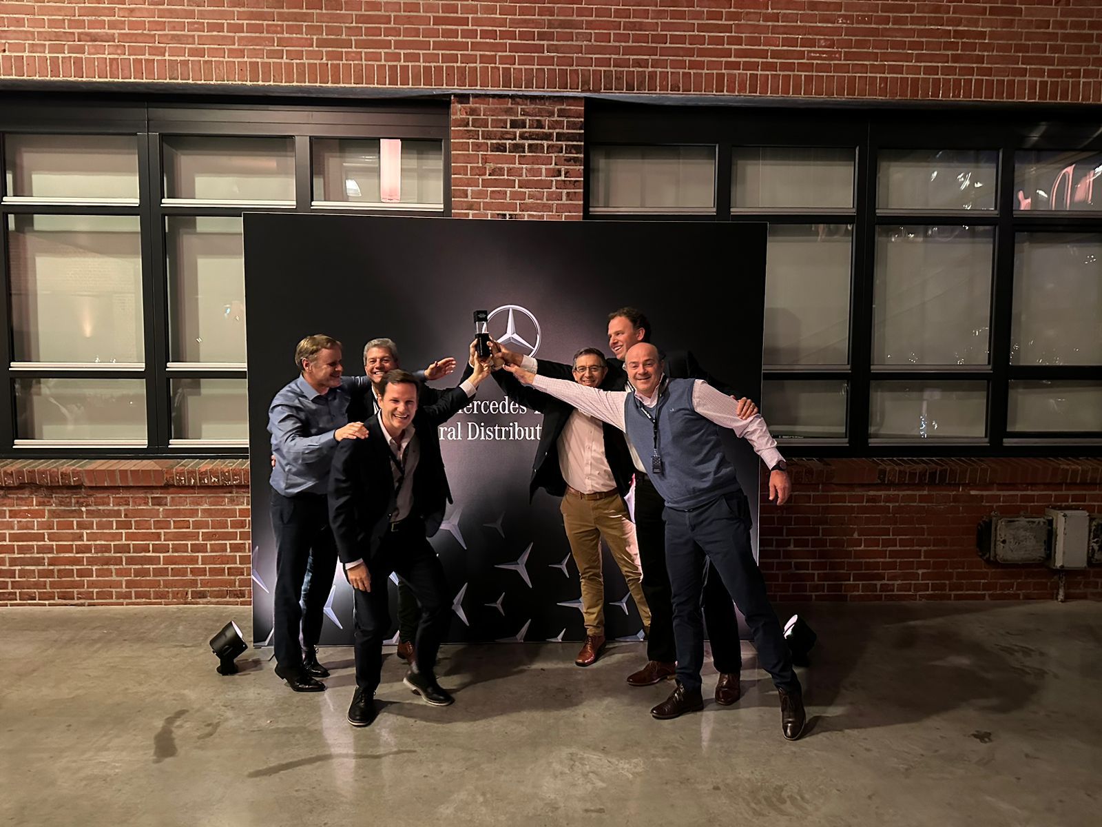 DIVEMOTOR, representante de Mercedes-Benz en el Perú, se posiciona en ...